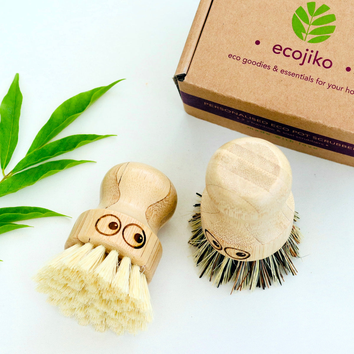 Plastic Free Bamboo Cheeky Pot Scrubbing Brushes (pair) – ecojiko